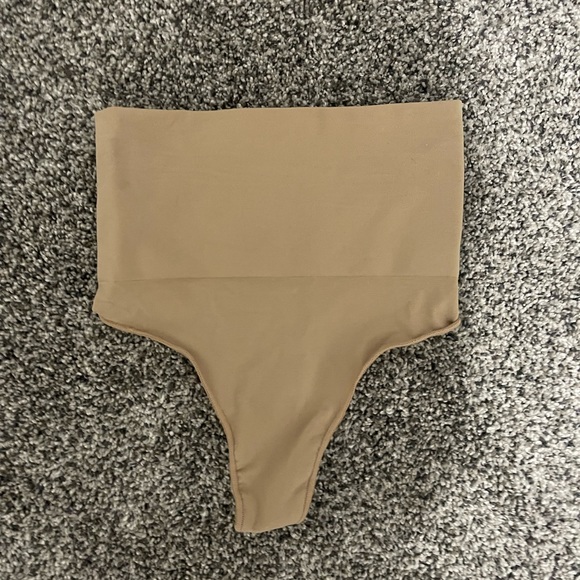 SKIMS | Intimates & Sleepwear | Skims High Rise Shapewear Thong | Poshmark